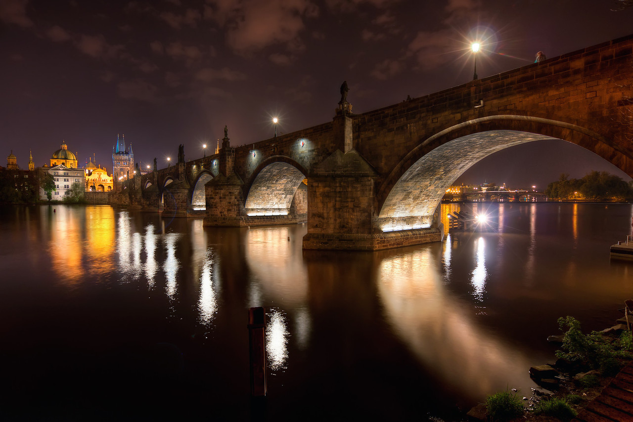 Karl's Bridge at Midnight - HDRshooter