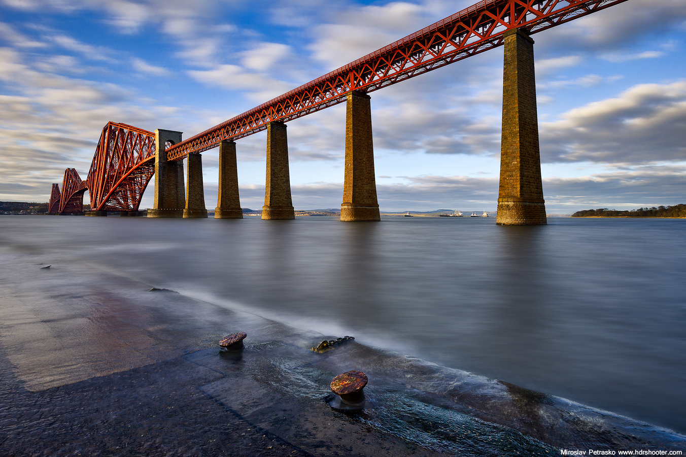 At the Forth rail bridge - HDRshooter