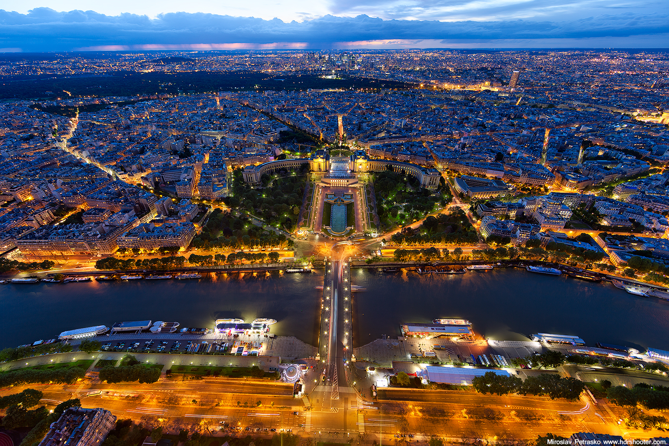 Paris in Blue - HDRshooter
