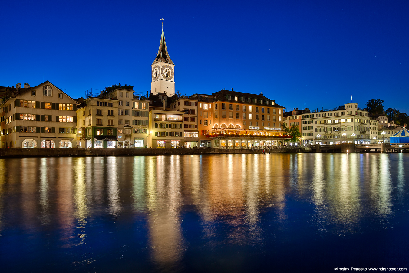 Blue hour in Zurich - HDRshooter