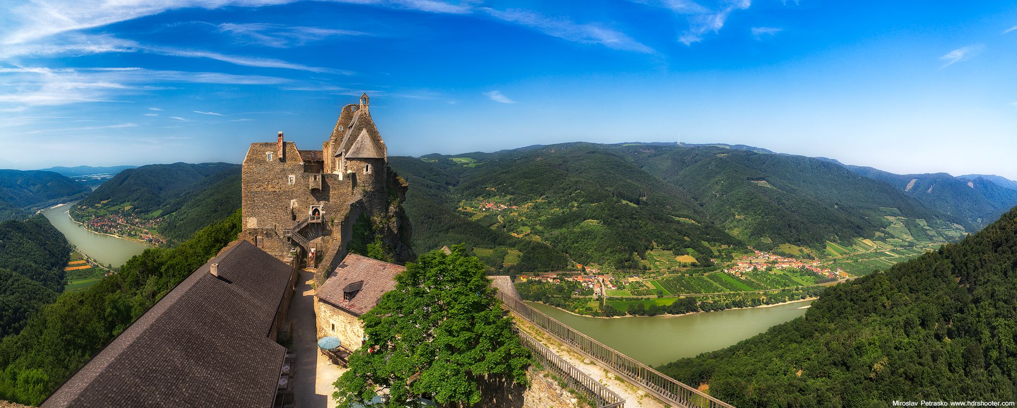 Castle view - HDRshooter