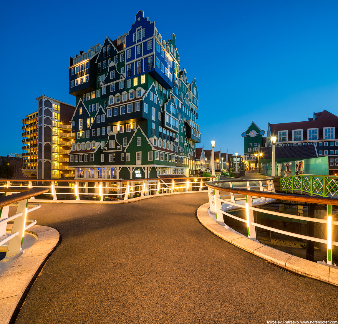 Crazy architecture - HDRshooter