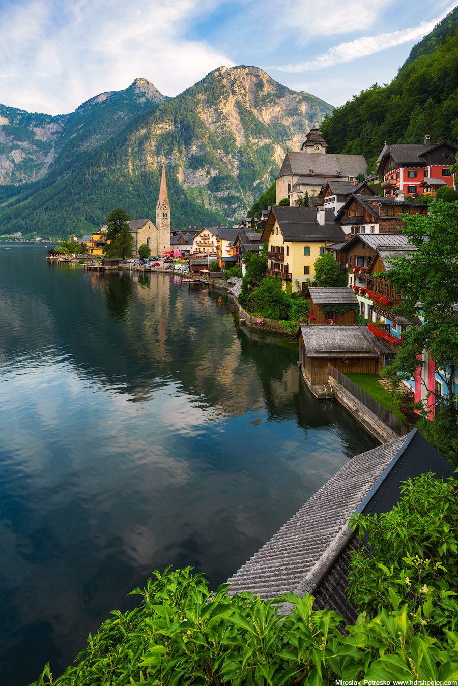 A summer day reflection in Hallstatt, Austria - HDRshooter