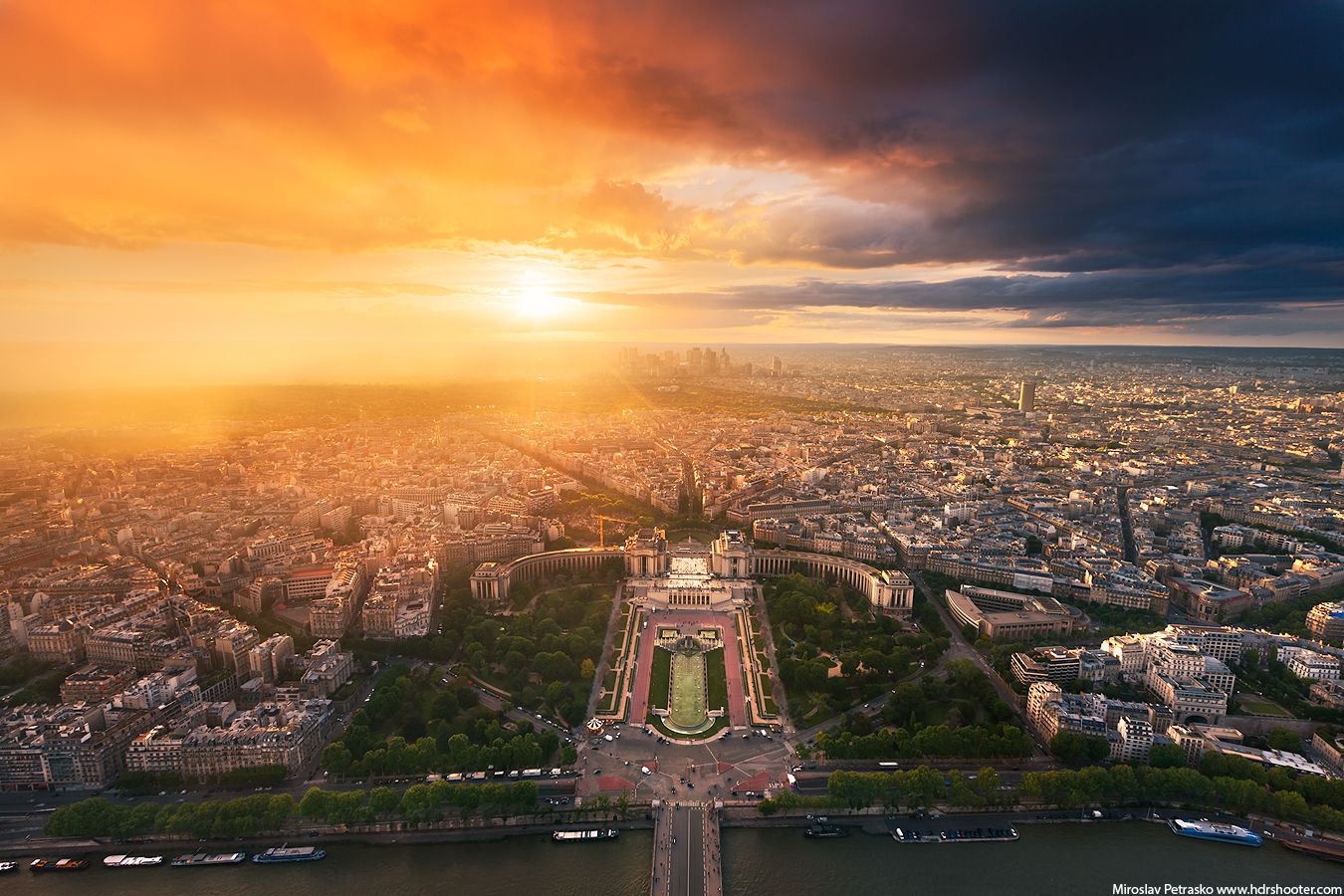 Quickly approaching rain over Paris, France - HDRshooter