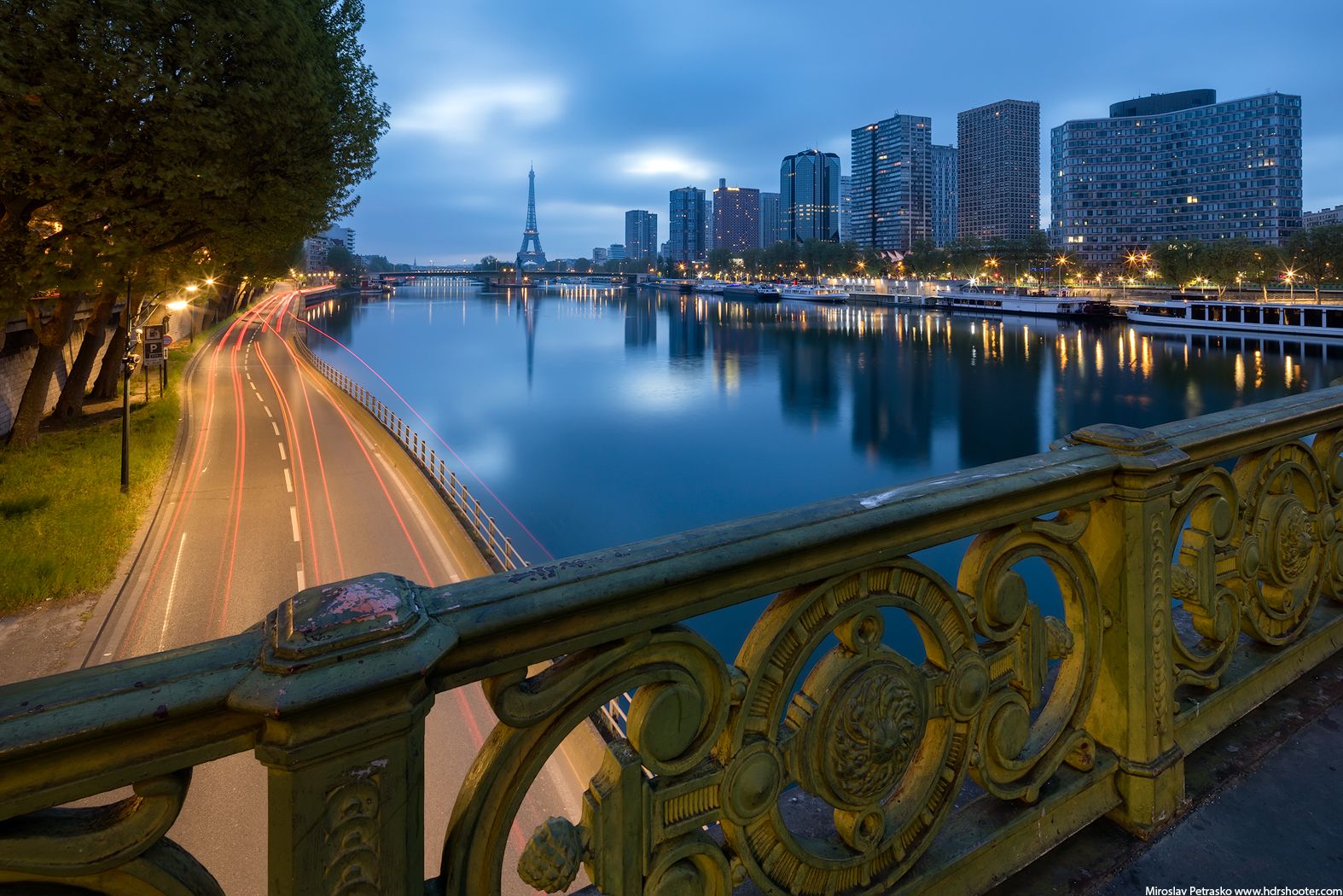Calm morning reflection in Paris, France - HDRshooter