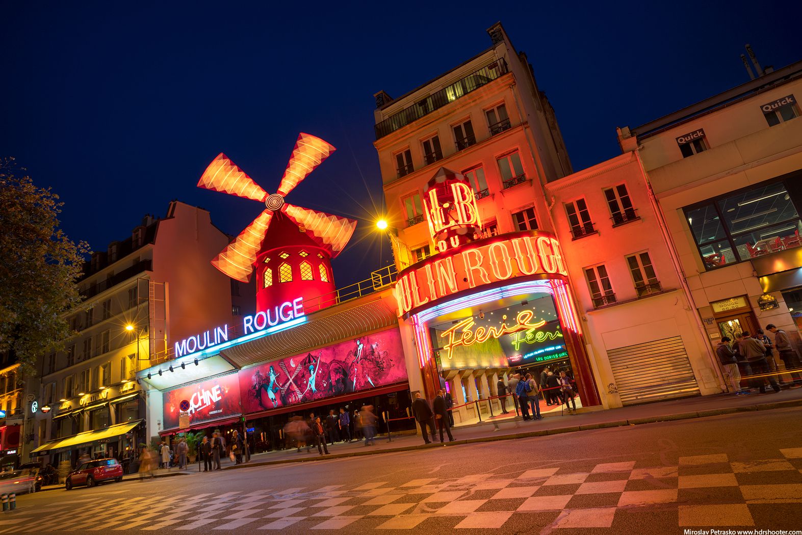The red lights of the Moulin Rouge, Paris, France - HDRshooter